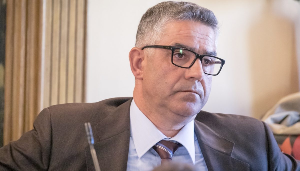 Indennità ridotte, Curiale: "Sindaco, lavoriamo tutti gratis..."