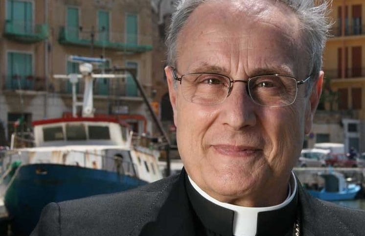 Vertenza 6 Gdo. I lavoratori incontrano il vescovo Mogavero